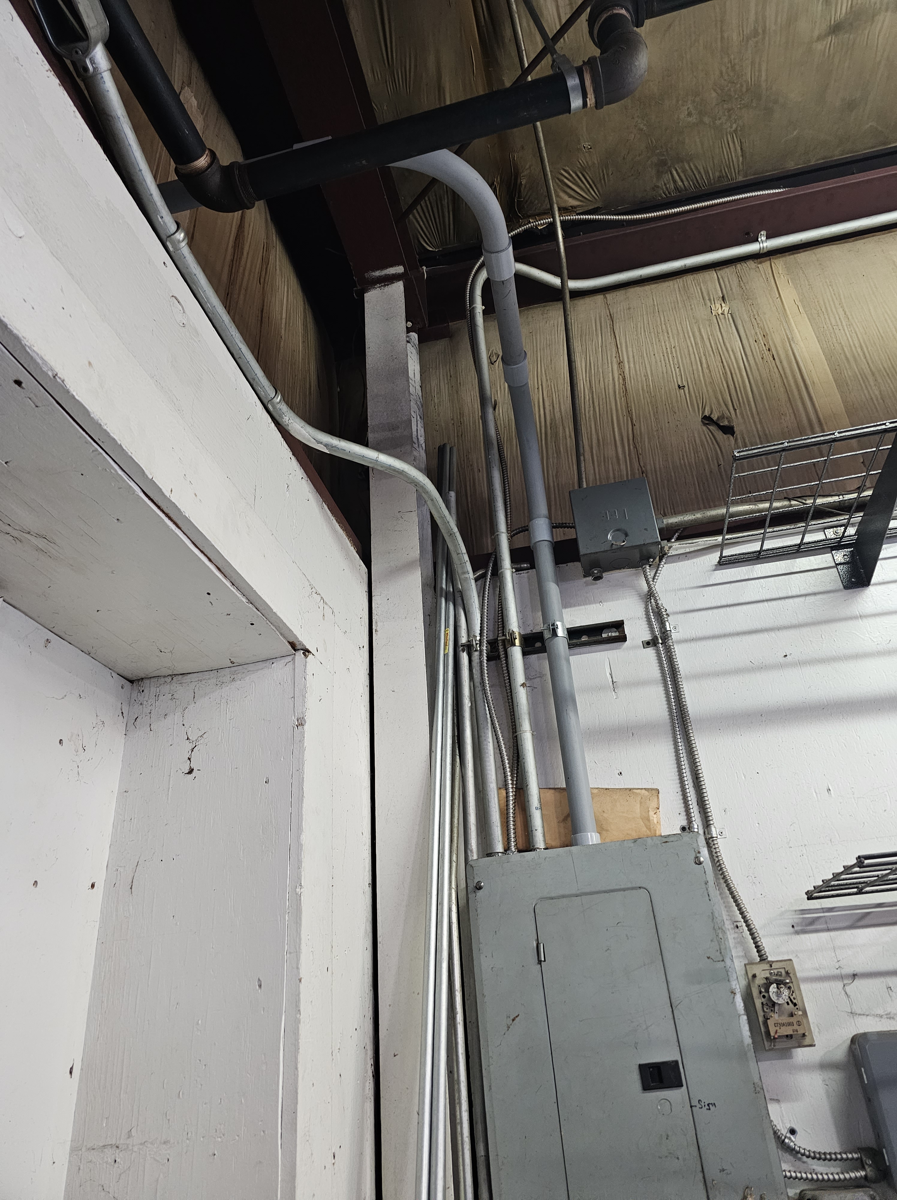 Photo Gallery – Frontline Electric LLC